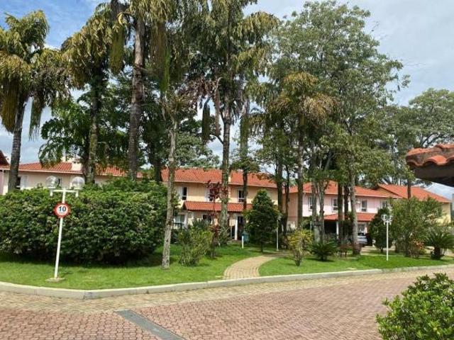 Luxo e Conforto no Parque dos Príncipes: Sobrado 363m² em Condomínio Fechado FL43