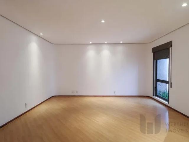Luxo e Exclusividade no Real Parque 1 por andar, vista para a Ponte Estaiada