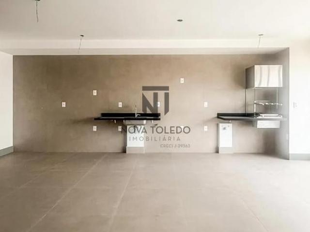 Luxo e Vista Permanente: Signature Royal Park 120m² com Acabamento Premium