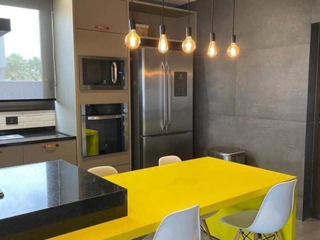 Luxo que Encanta: Sua Casa no Alphaville Vespasiano Espera por Você!