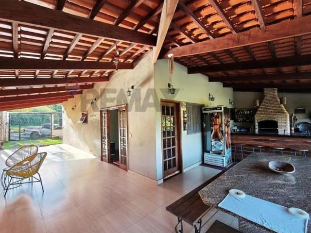 Chacara 1100 m², 4 Quartos sendo 1 Suíte, Porteira Fechada, Salão de Festas, Piscina Artur Nogueir