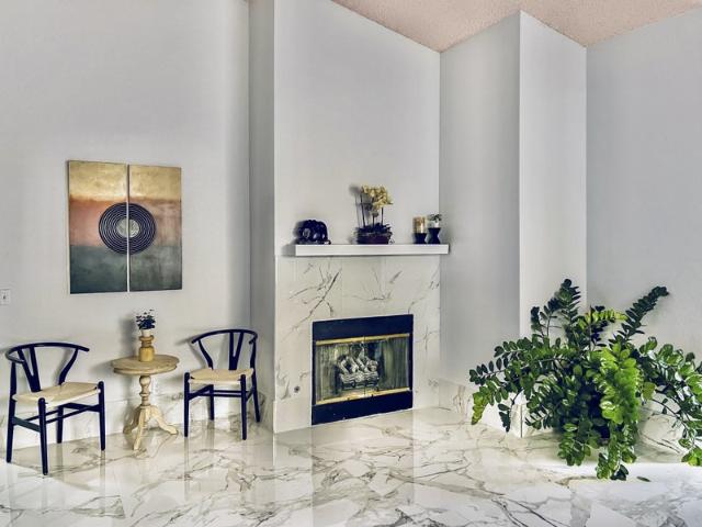 LV house with workspace, cozy, modern, & fully equ