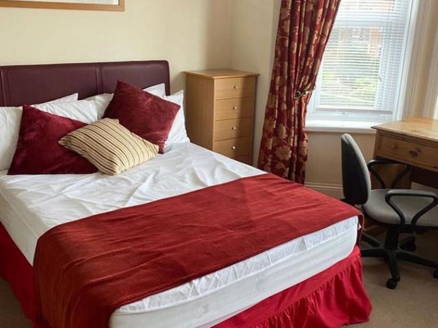 Lymington Road, Highcliffe, Christchurch BH23, Room to rent, £780 pcm | PrimeLocation