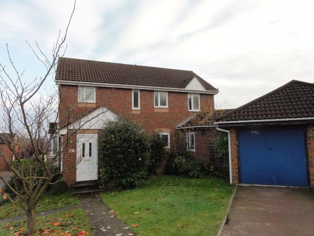 Lyminster Close, Bury St Edmunds IP32, 4 bed detached house to rent, £1,750 pcm | PrimeLocation