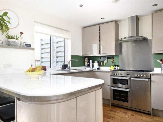 Lyminster Avenue, Brighton, BN1