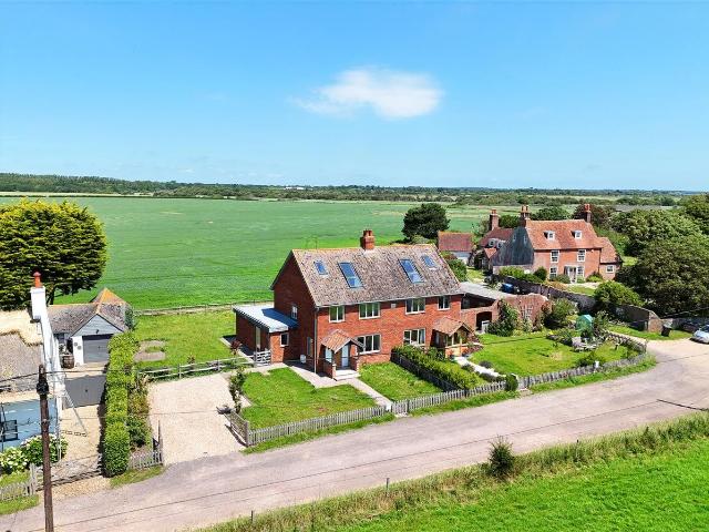 Lymore Lane, Keyhaven SO41, 4 bed cottage to rent, £3,500 pcm | PrimeLocation