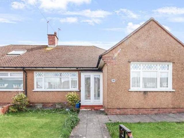 Lynton Close, Llanrumney, 3 Bedroom Semi detached