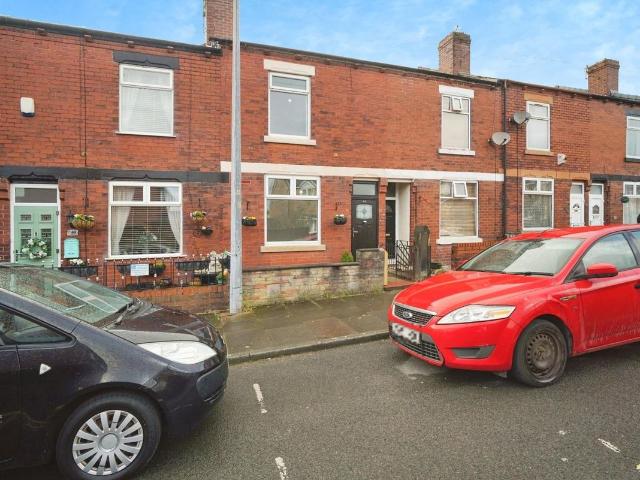 Lynton Avenue, Pendlebury, Swinton M27, 2 bed terraced house to rent, £1,250 pcm | PrimeLocation