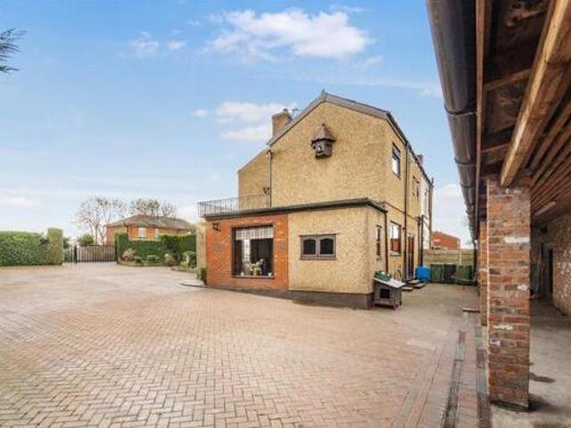 Lynton Road, Tyldesley, 2 Bedroom Semi detached