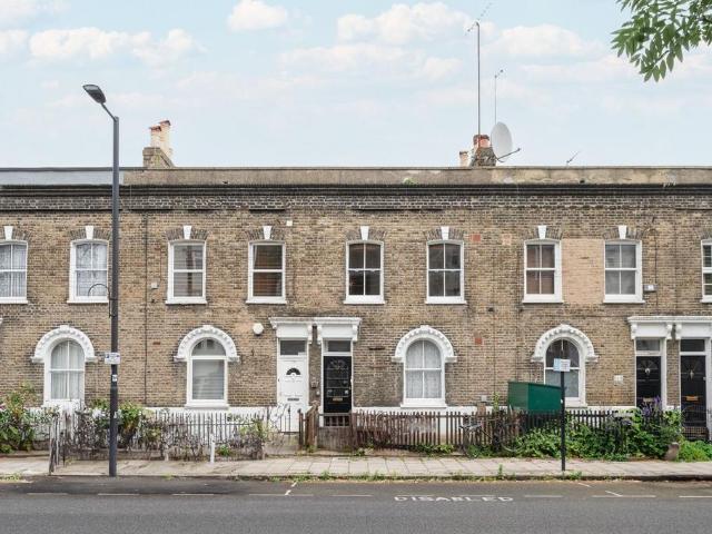 Lynton Road, Bermondsey, London, SE1 1 bed flat to rent £2,000 pcm £462 pw