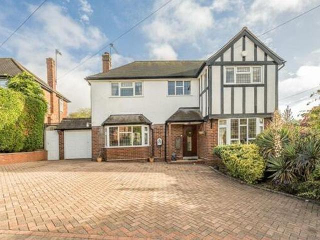 Lynwood Avenue, Wall Heath, 3 Bedroom Detached