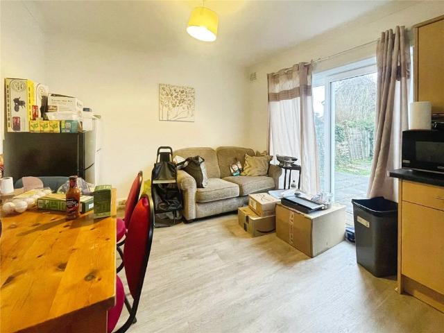 Lynwood Avenue, Egham, Surrey, TW20 9RE