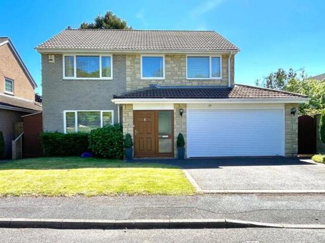 Lynwood Drive, Merley, 4 Bedroom Detached