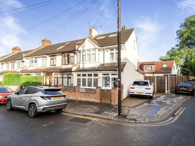 Lynwood Gardens, Croydon CR0, 4 bed end terrace house to rent, £3,500 pcm | PrimeLocation
