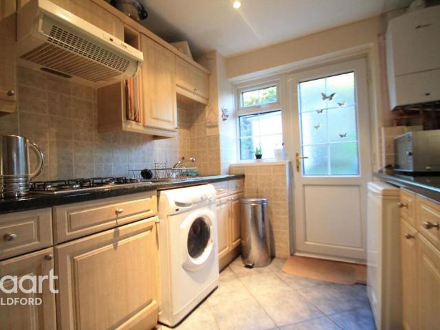 Lynwood, Surrey 3 bed semi detached house to rent £2,250 pcm £519 pw