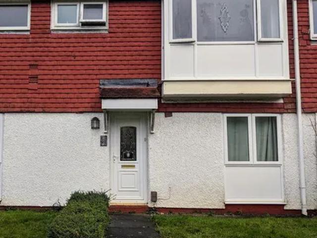 Lynwood Walk, Metchley, B17 0LS, United Kingdom | 3 bed townhouse for rent #117993343 | Rentberry