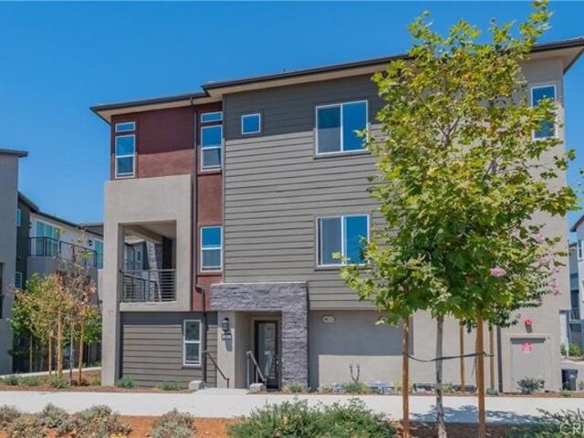 Lynx, Irvine, Condo For Rent