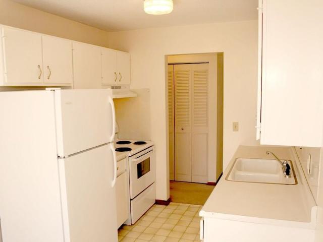 Lyn Villa Apartments 1 Bedroom Apartment for Rent at 10101 Lyndale Ave S, Bloomington, MN 55420
