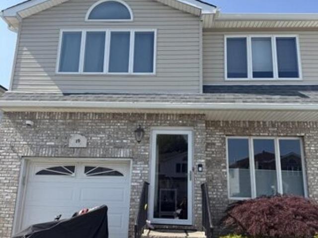 Lynbrook Ct, Staten Island, Home For Sale