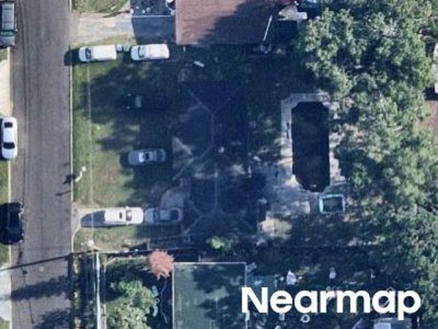 Lynbrook Dr