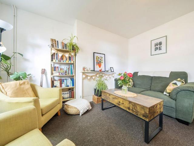 Lynch Walk, London SE8, 3 bed maisonette to rent, £2,750 pcm | PrimeLocation