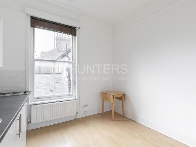 Lyncroft House, London NW6, Studio to rent, £1,200 pcm | PrimeLocation
