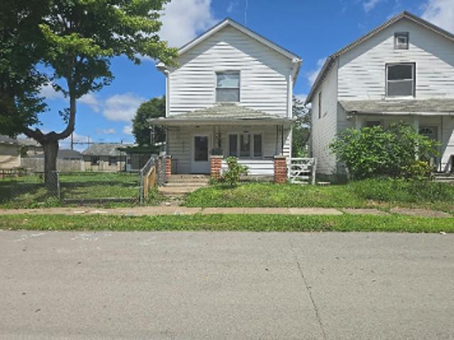 Lyndal St