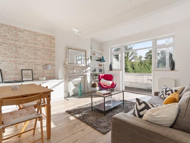 Lyndale Avenue, London NW2, 3 bed maisonette to rent, £3,000 pcm | PrimeLocation