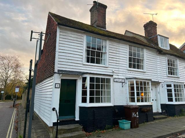 Lyndhurst Cottages, High Street, Cranbrook TN17, 2 bed end terrace house to rent, £1,200 pcm | PrimeLocation