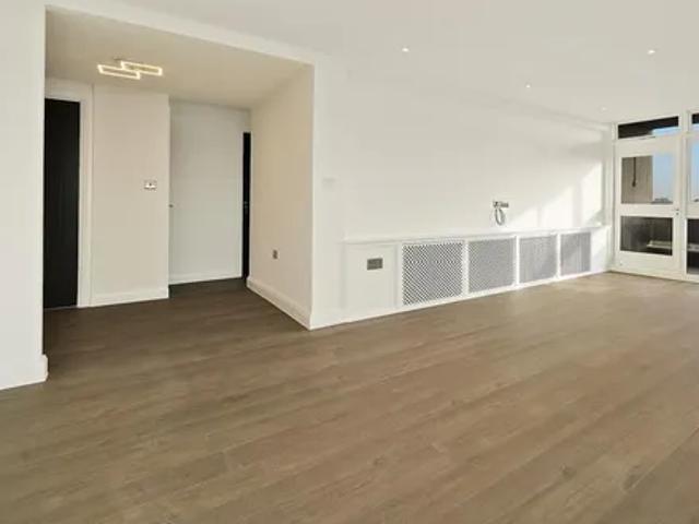 Lyndhurst Court, 36 38 Finchley Road, London, NW8 6EX, United Kingdom | 3 bed apartment for rent #139265836 | Rentberry