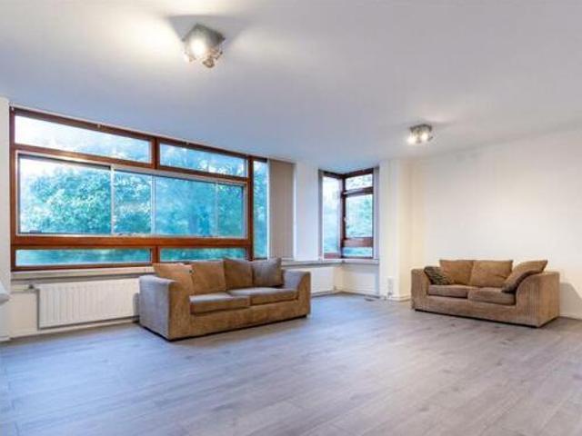 Lyndhurst Court, Finchley Road, 2 Bedroom Apartment