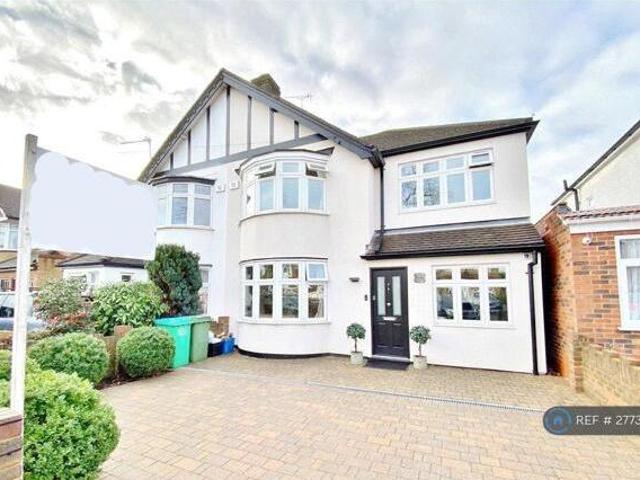 Lyndhurst Avenue, Twickenham, 4 Bedroom Semi detached