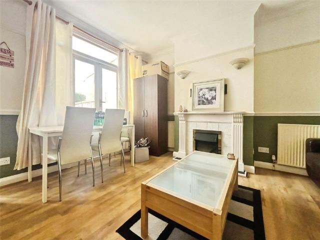 Lyndhurst Avenue, Twickenham, TW2 6BJ