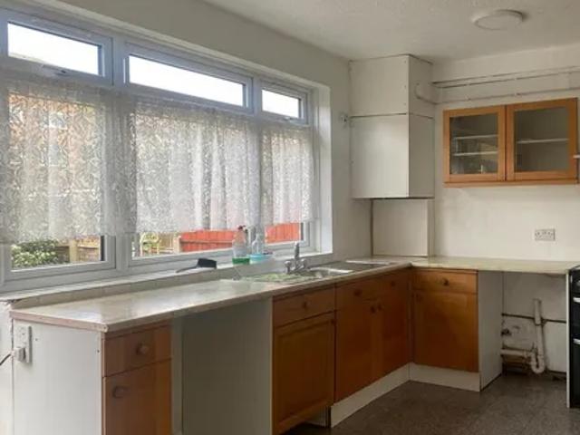 Lyndhurst Gardens, London, IG2 7DH, United Kingdom | 3 bed townhouse for rent #115020936 | Rentberry