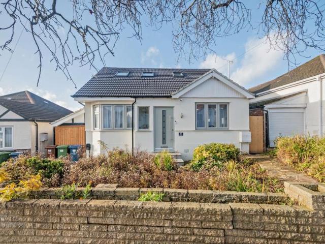 Lyndhurst Gardens, Pinner HA5, 4 bed detached bungalow to rent, £2,950 pcm | PrimeLocation