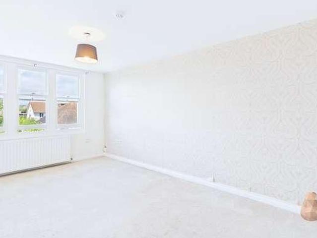 Lyndhurst Road, Worthing, BN11