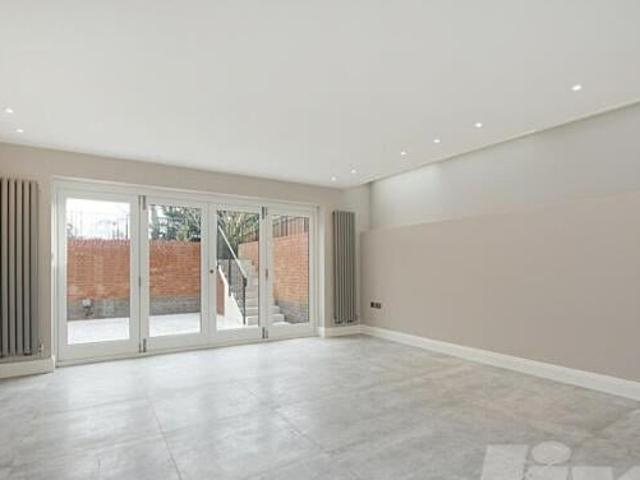 Lyndhurst Road, Hampstead, 2 Bedroom Apartment