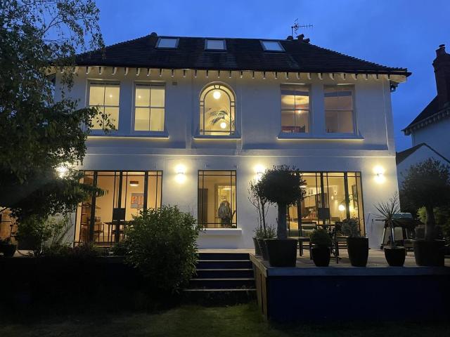 Lyndhurst Road Hove BN3 4 bed detached house to rent £4,995 pcm £1,153 pw