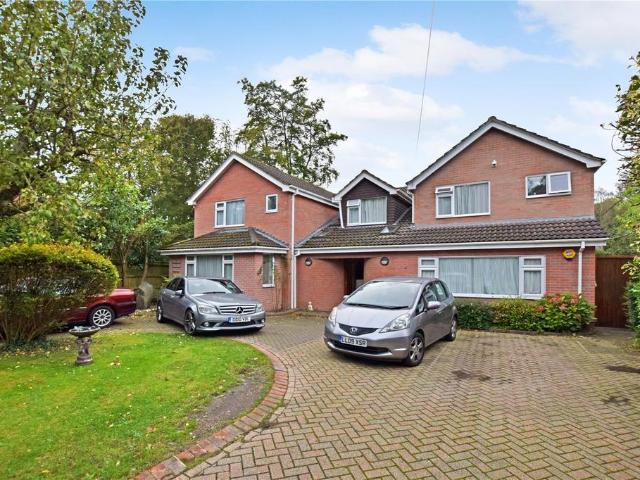 Lyndhurst Road, Landford Bills. Studio to rent £1,000 pcm £231 pw