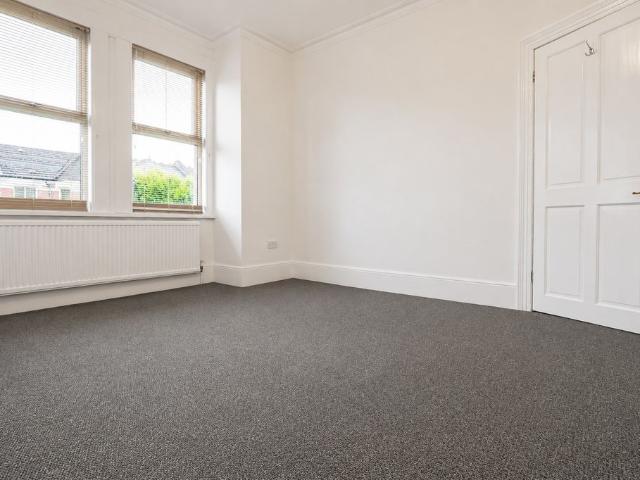 Lyndhurst Road, London N22, 2 bed flat to rent, £1,850 pcm | PrimeLocation