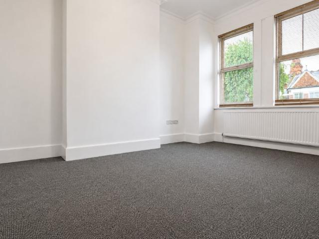 Lyndhurst Road, London N22, 2 bed flat to rent, £1,850 pcm | PrimeLocation