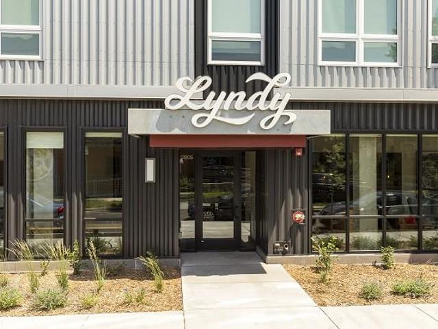 Lyndy Apartments 2 Bedroom Apartment for Rent at 2905 Harriet Ave, Minneapolis, MN 55408 Whittier