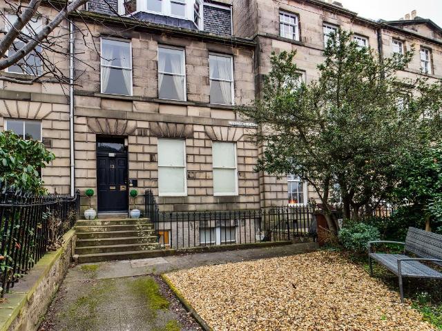 Lynedoch Place, West End, Edinburgh EH3, 3 bed flat to rent, £2,500 pcm | PrimeLocation