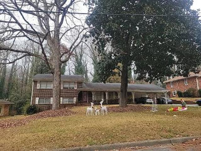 Lynfield Dr SW