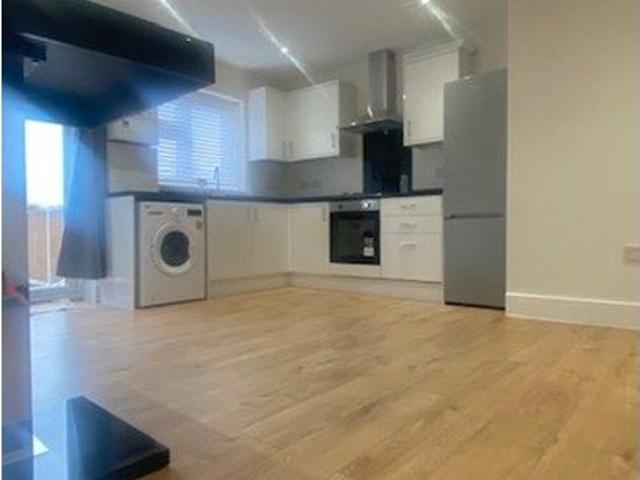 Lynhurst Crescent, Uxbridge UB10, 4 bed terraced house to rent, £2,200 pcm | PrimeLocation
