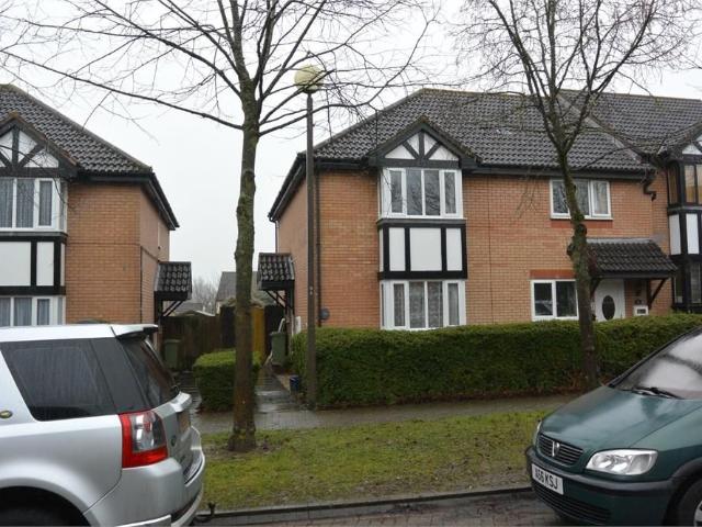 Lynmouth Crescent, Furzton, Milton Keynes MK4, 3 bed semi detached house to rent, £1,400 pcm | PrimeLocation