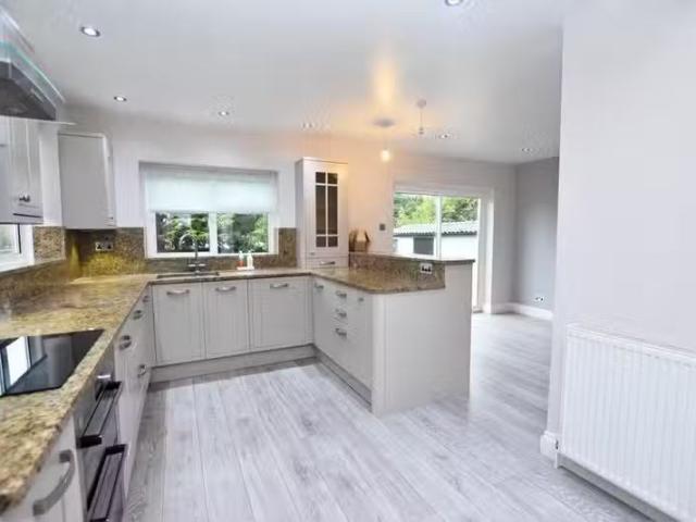 Lynmouth Rise Orpington BR5 4 bed detached house to rent £2.