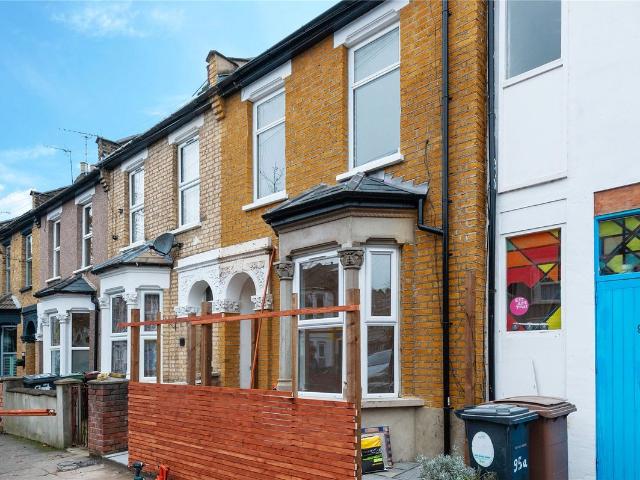 Lynmouth Road, Walthamstow, London E17, 1 bed flat to rent, £1,600 pcm | PrimeLocation