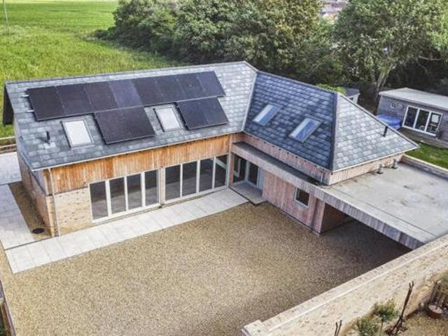 Lynn Road, East Winch, 4 Bedroom Chalet