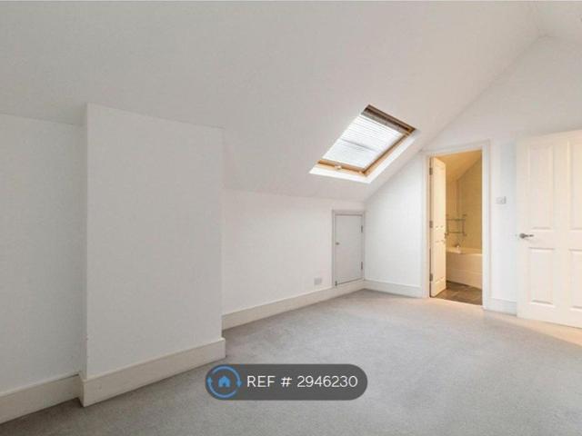 Lynn Road, London SW12, 1 bed flat to rent, £1,950 pcm | PrimeLocation